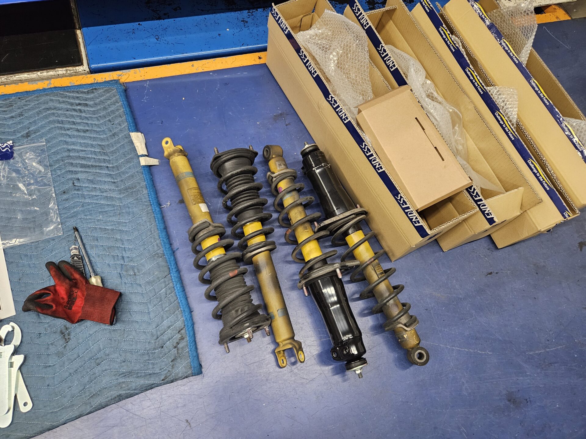 【ENDLESS FUNCTION-IMA PS レビュー】価格相応かはわからないけどきっといい車高調【RX8 エンドレス 車高調 街乗り】 - J-CarLife